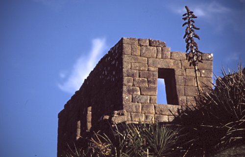 Travel Photography Online: Inca House in Machu Picchu, Peru